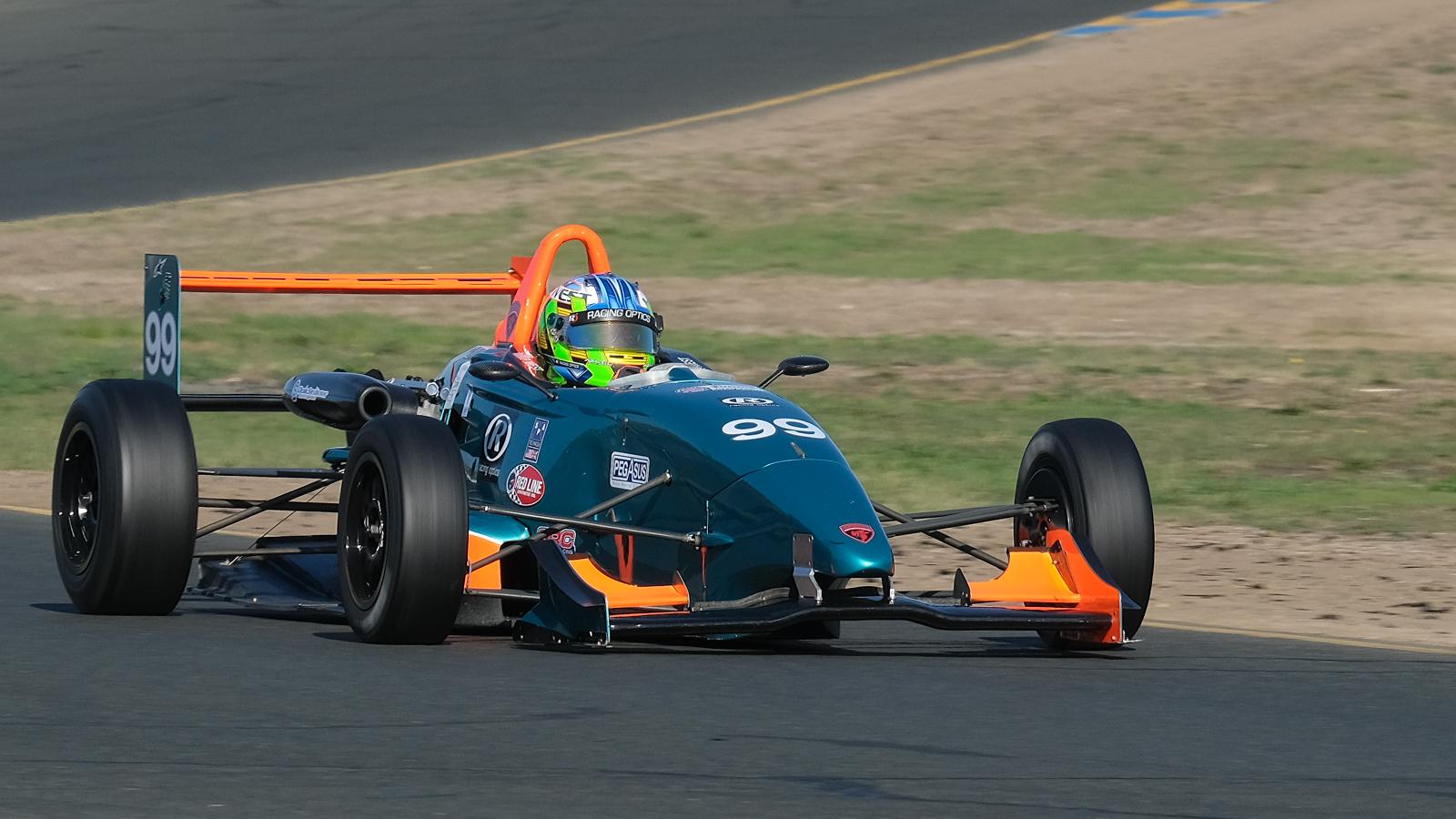 Review of the Fujinon XF200mm f/2 for Motorsports Photography - Fuji Rumors